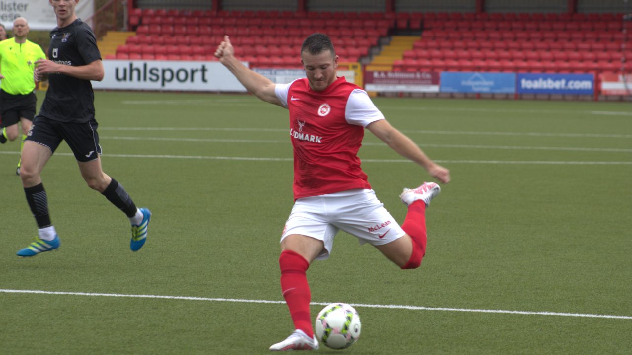 Randy Wolters signs on at Inver Park | Larne FC