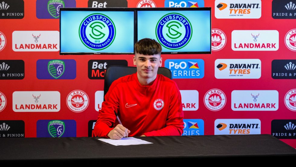 Corey Smith becomes latest summer arrival | Larne FC