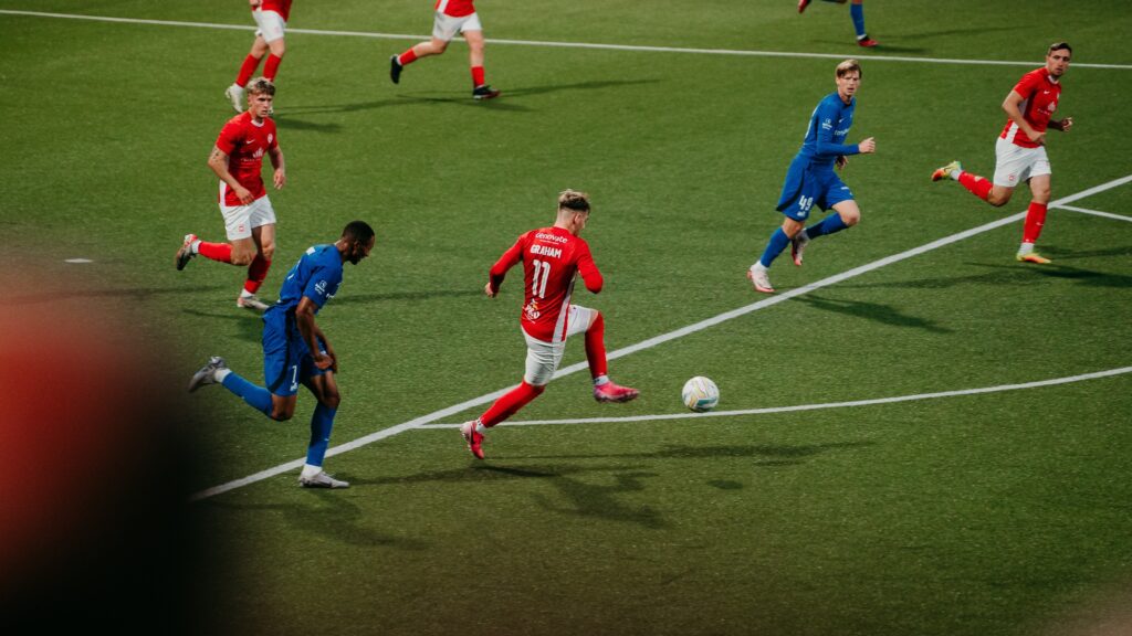 Sean Graham agrees new long-term deal | Larne FC